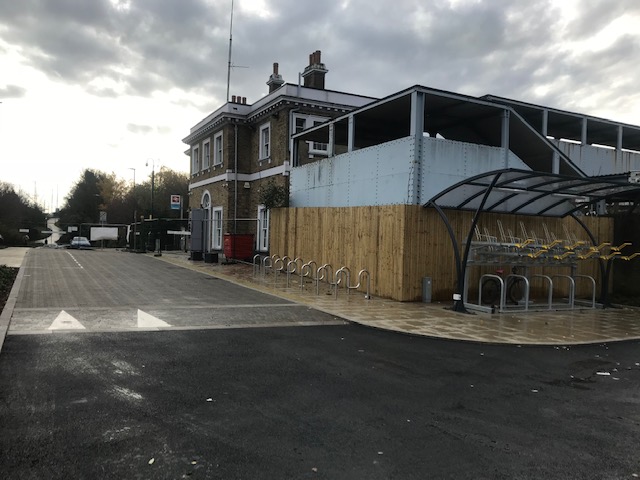 A new 'Welcome' for train travellers at Erith Station - Greater Erith