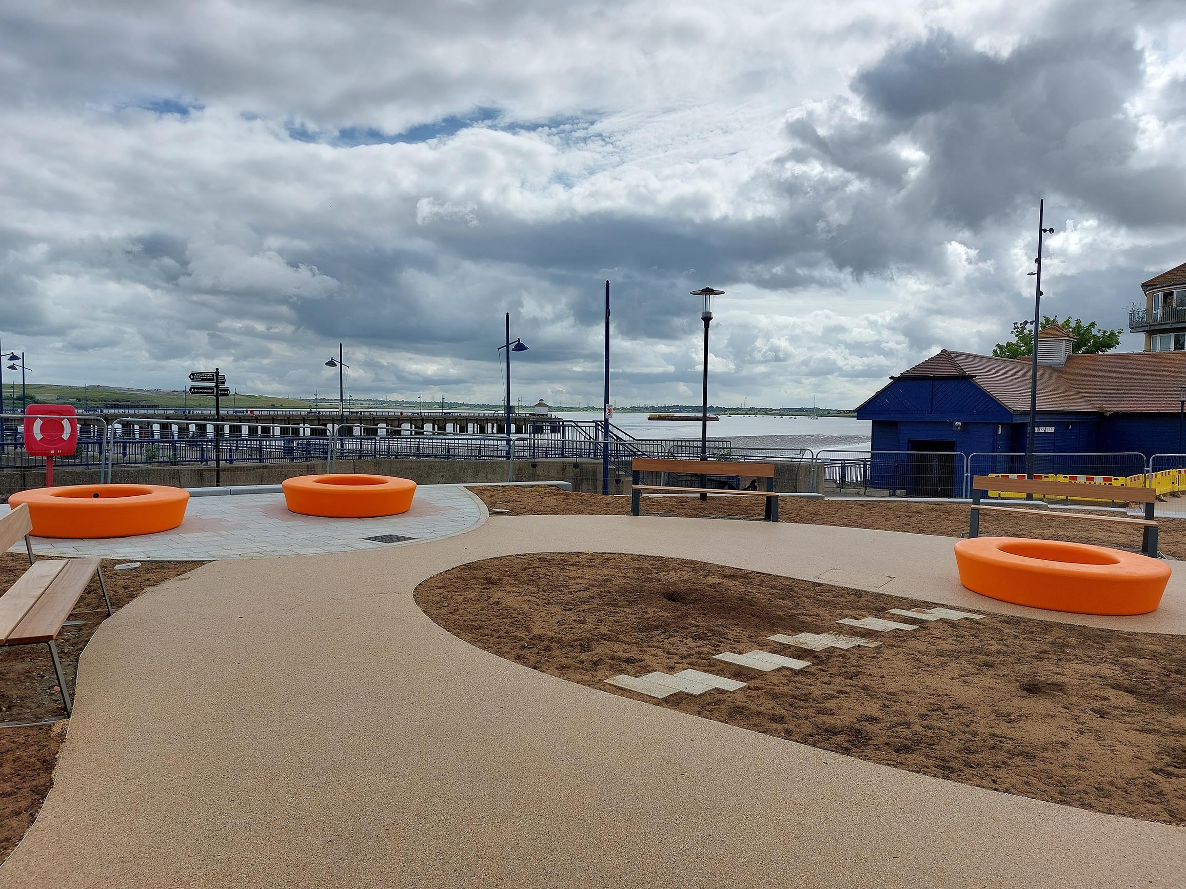 Erith Pier Square - Greater Erith